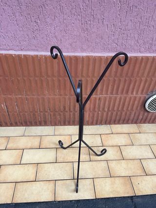 piedistallo per tavolino