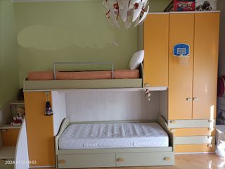 Cameretta a ponte doppio letto