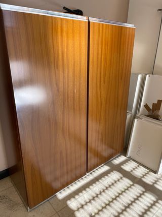 Armadio/ contenitore di legno