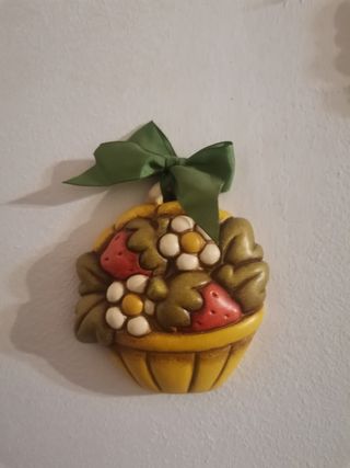 Formella cesto con fragole thun