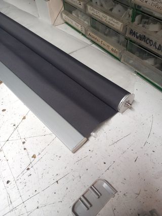 Tenda a rullo Kadeko oscurante