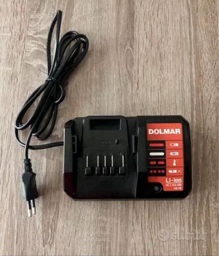 Caricabatteria Makita