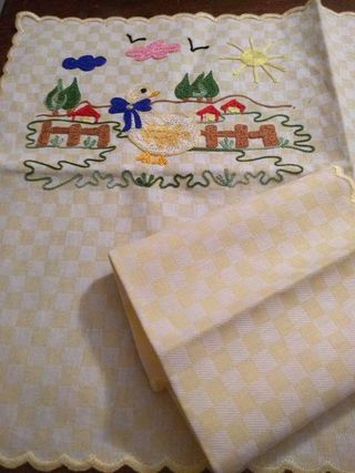 Servizio colazione Pasquale. 100% cotone.