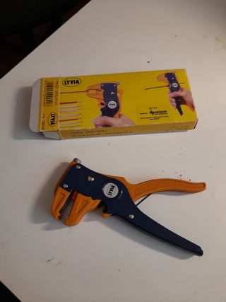 Pinza spelafili