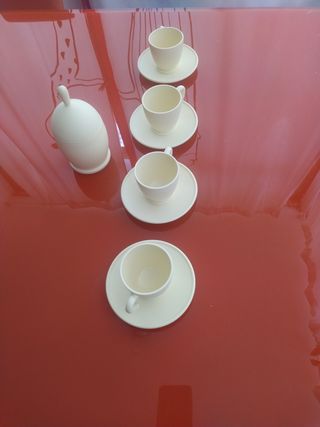 4 tazzine da caffè + zuccheriera  Guzzini