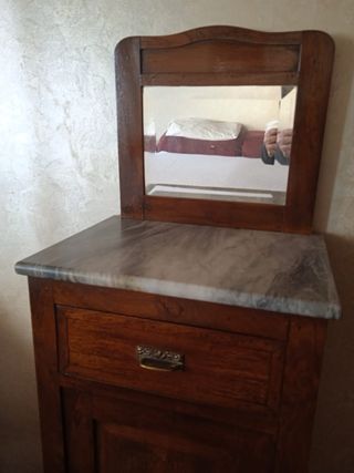 Comodino antico del 1800