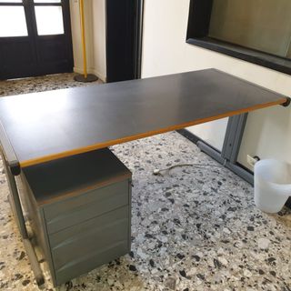 Scrivania per ufficio
