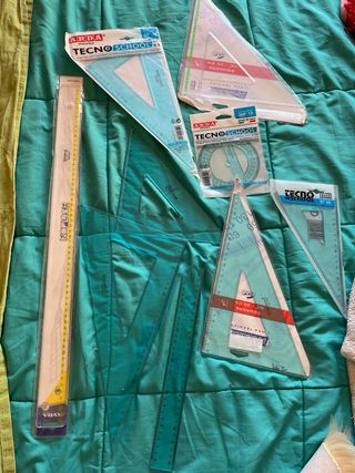 Squadrette e righelli