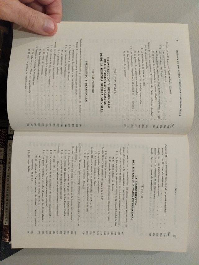 Historia de los hechos económicos contemporáneos de segunda mano por 6 EUR en Madrid en WALLAPOP