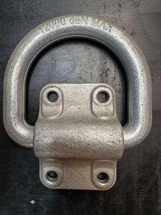 Anello  di traino 12 ton zincato forato