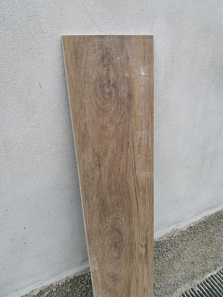 Piastrelle in Gres Porcellanato 20x121cm