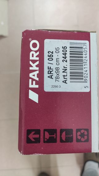 Tenda oscurante per lucernario FAKRO