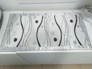 Set runner color argento.