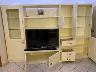 Mobile da soggiorno in legno di qualità, seminuovo