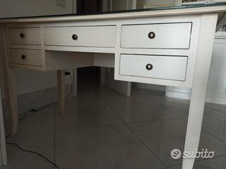 Scrivania+vetro+sedia