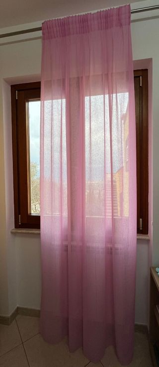 Tende rosa Via Roma