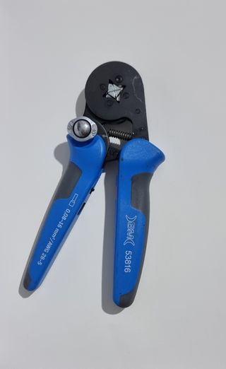 Pinza per capicorda