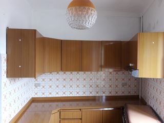 Cucina a Doppio Angolo, Armadio Angolare, Pensili
