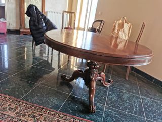 Tavolo rotondo in legno