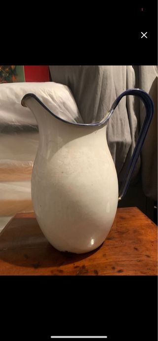 ferro da stiro e brocca