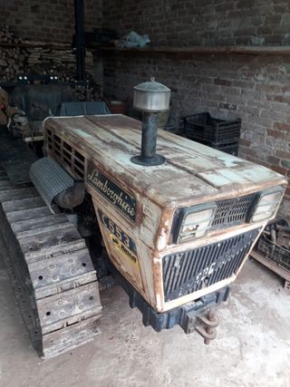 Trattore Lamborghini cingolato