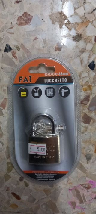 Lucchetto con chiave 38 MM