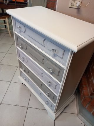 Cassettiera