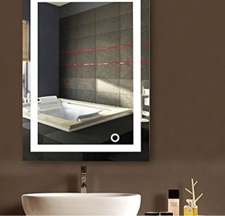 Specchio da bagno illuminato