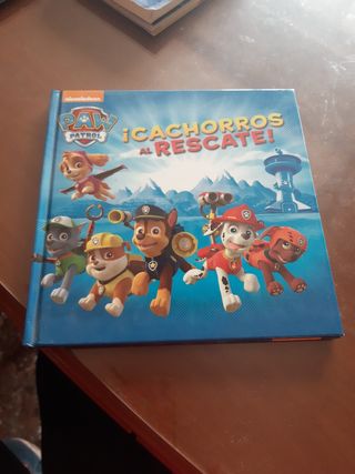 Paw Patrol | Patrulla Canina. Un cuento - ¡Cachorros al rescate! de segunda mano por 4 EUR en ...