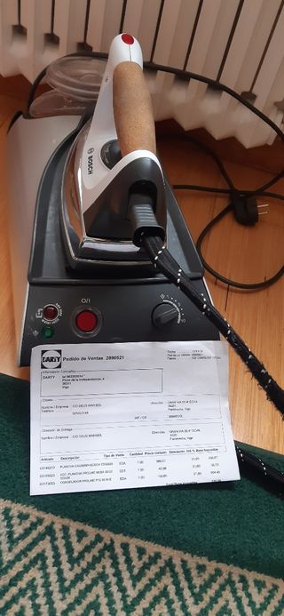Centro planchado Bosch TDS2520.Sensixx B25L de segunda mano por 48 EUR en Vigo en WALLAPOP