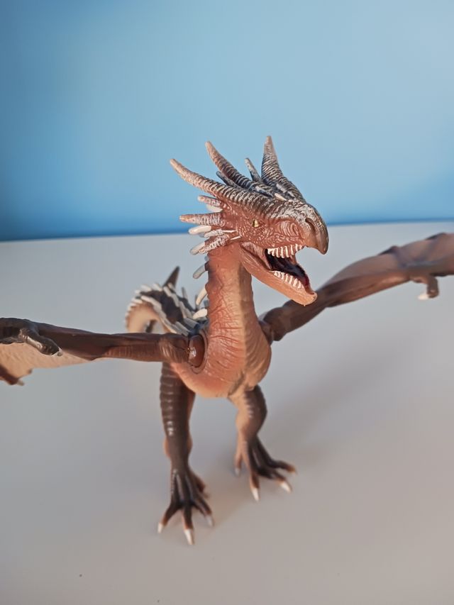 Dragón Cola De Cuerno De Harry Potter